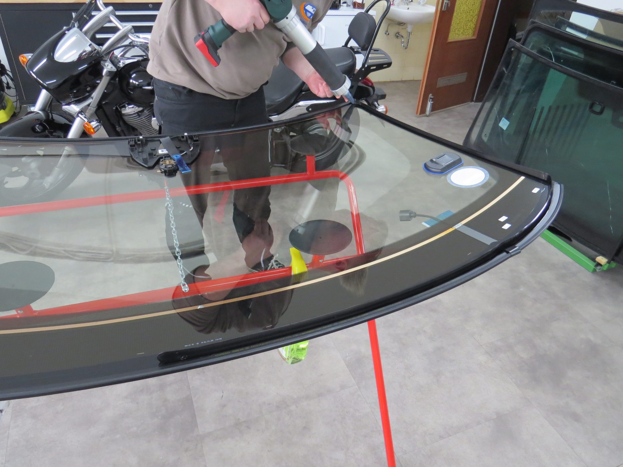 Frontscheibe erneuern – Rheinhessen Autoglas GbR